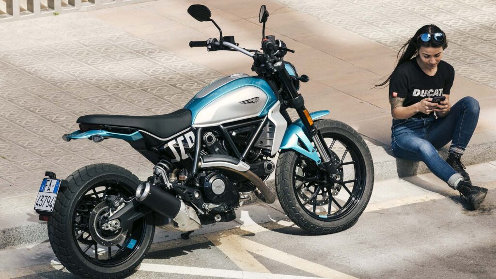 Apparel Ducati Scrambler® - Authenticity and stylistic innovation