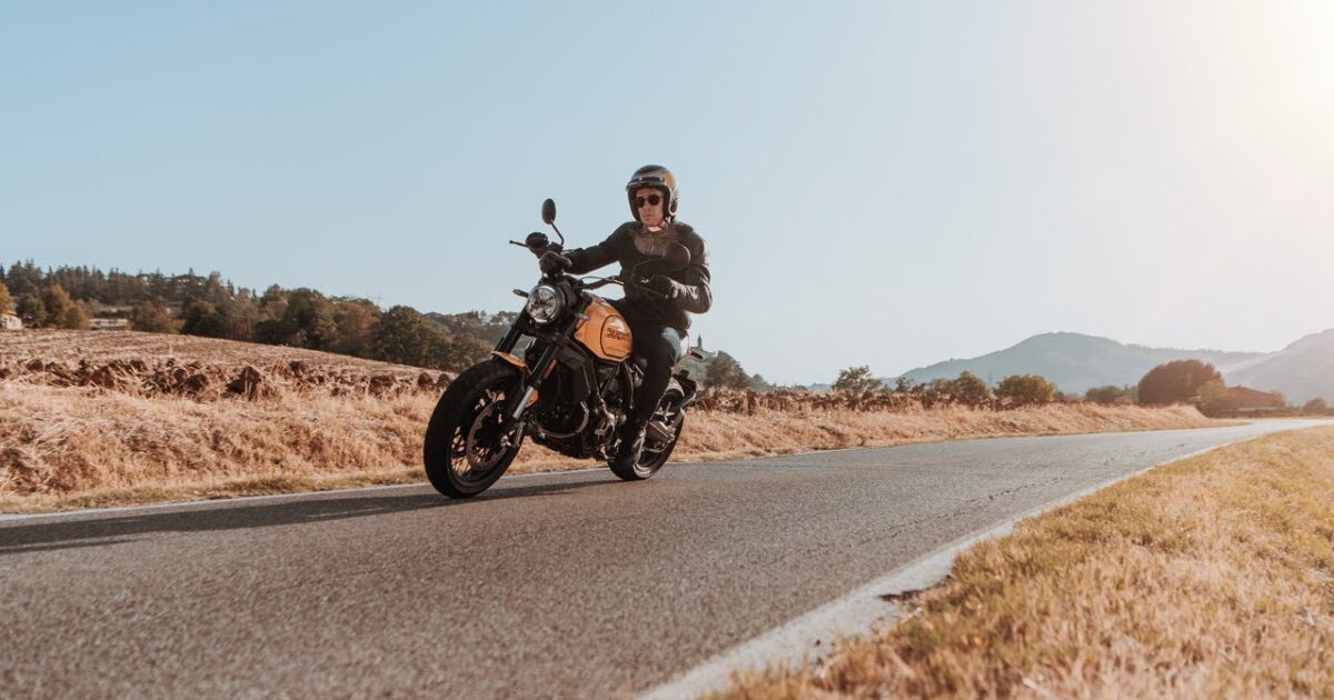 Scrambler Ducati 1100 Tribute Pro