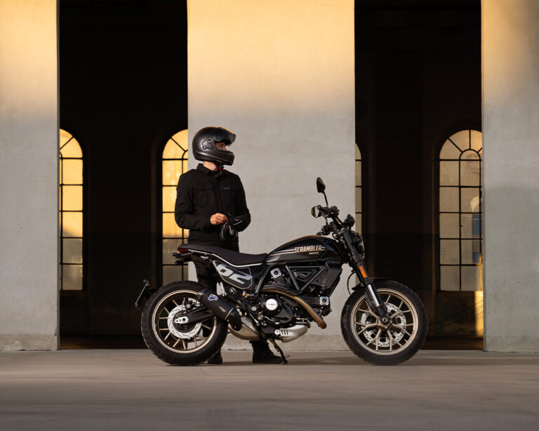 Ducati Scrambler® Full Throttle - The Street Tracker Attitude