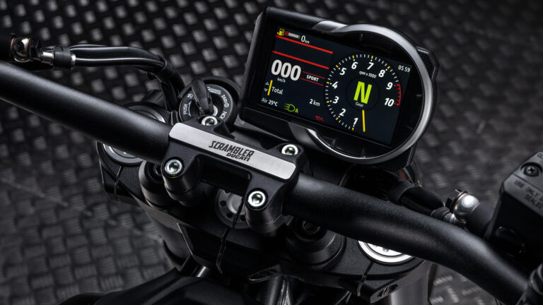 Ducati Scrambler® Full Throttle - The Street Tracker Attitude