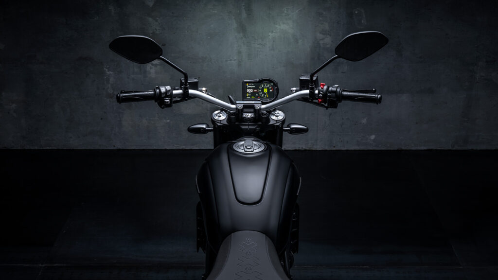 Ducati Scrambler® Icon Dark - Il total black elegante ed essenziale